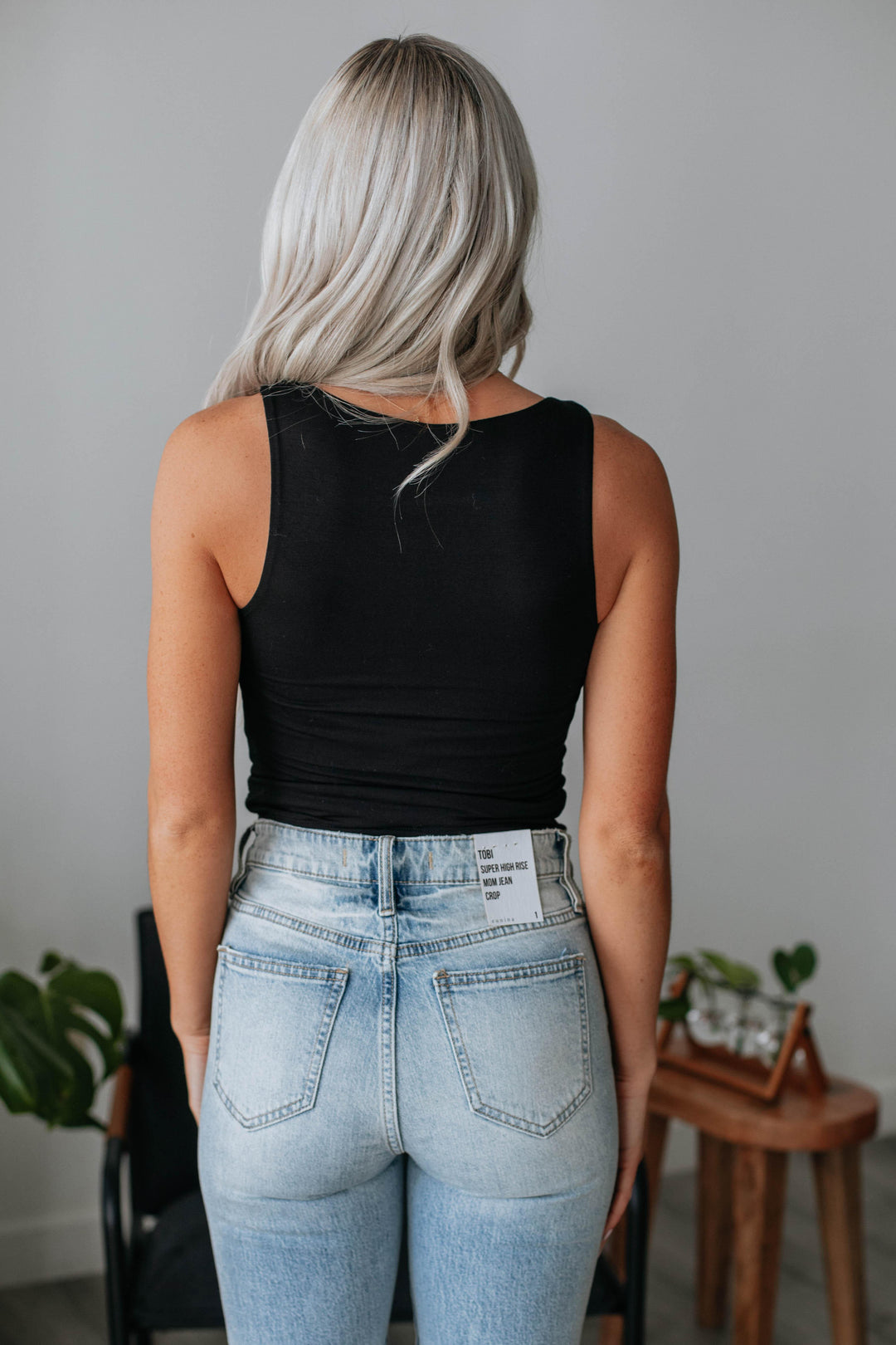 Ariel Basic Tank - Black – Wild Oak Boutique