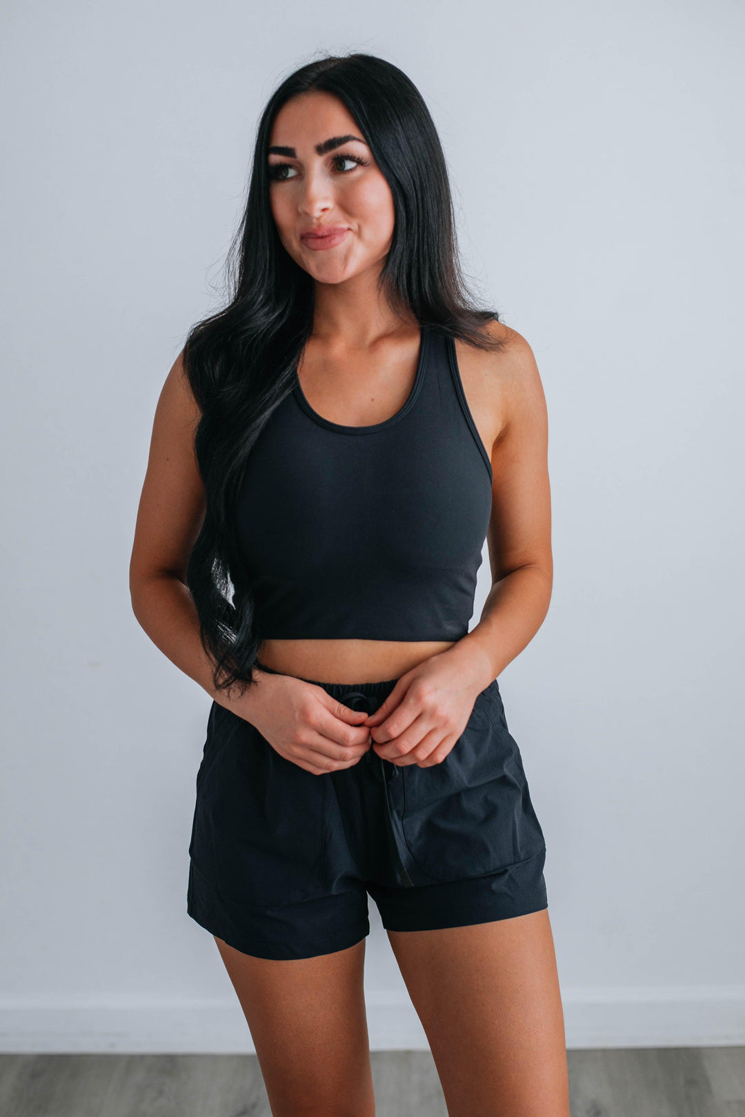 Astoria Sports Bra - Black – Wild Oak Boutique
