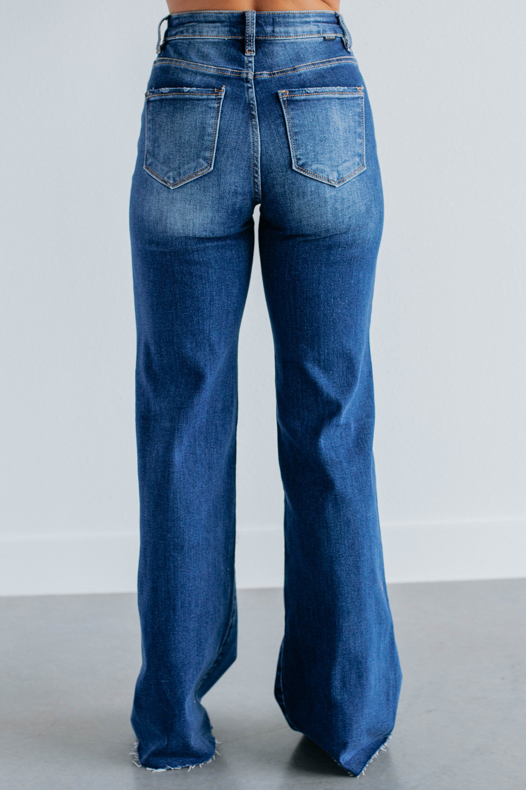 Georgia Risen Jeans - Dark Wash – Wild Oak Boutique