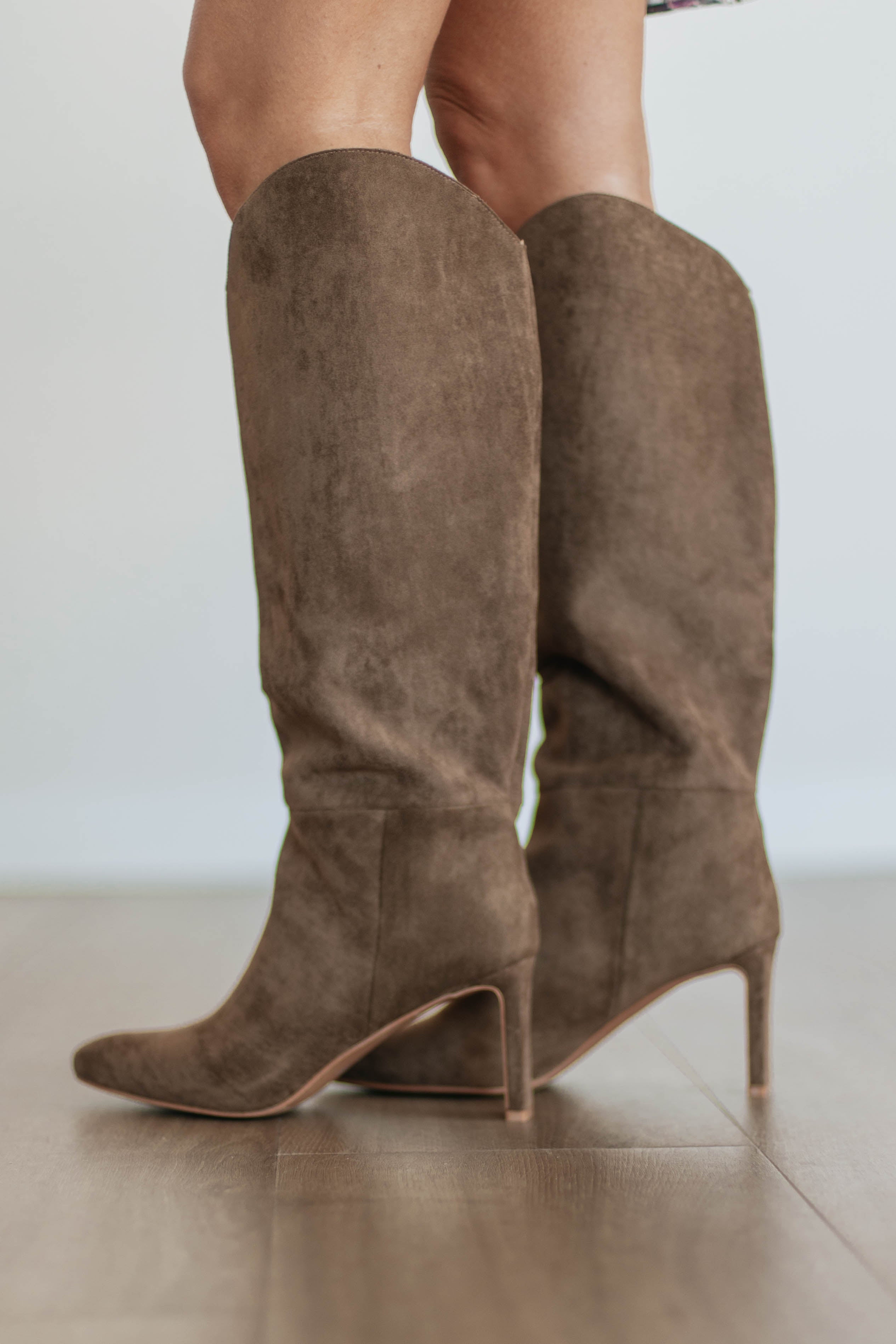 Catch Me If You Can Boots – Wild Oak Boutique