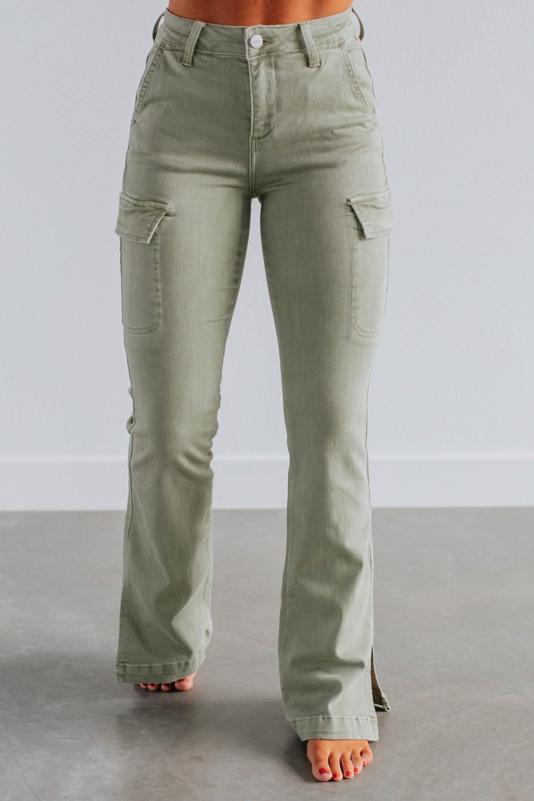 Kayley Risen Cargo Jeans - Sage – Wild Oak Boutique