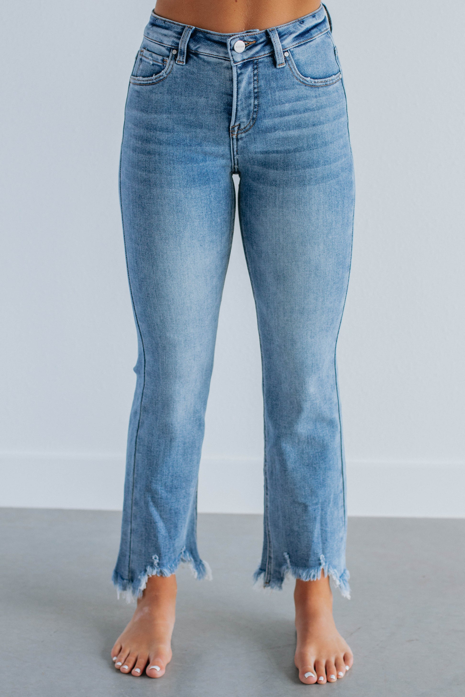Neona Risen Jeans - Medium Wash – Wild Oak Boutique
