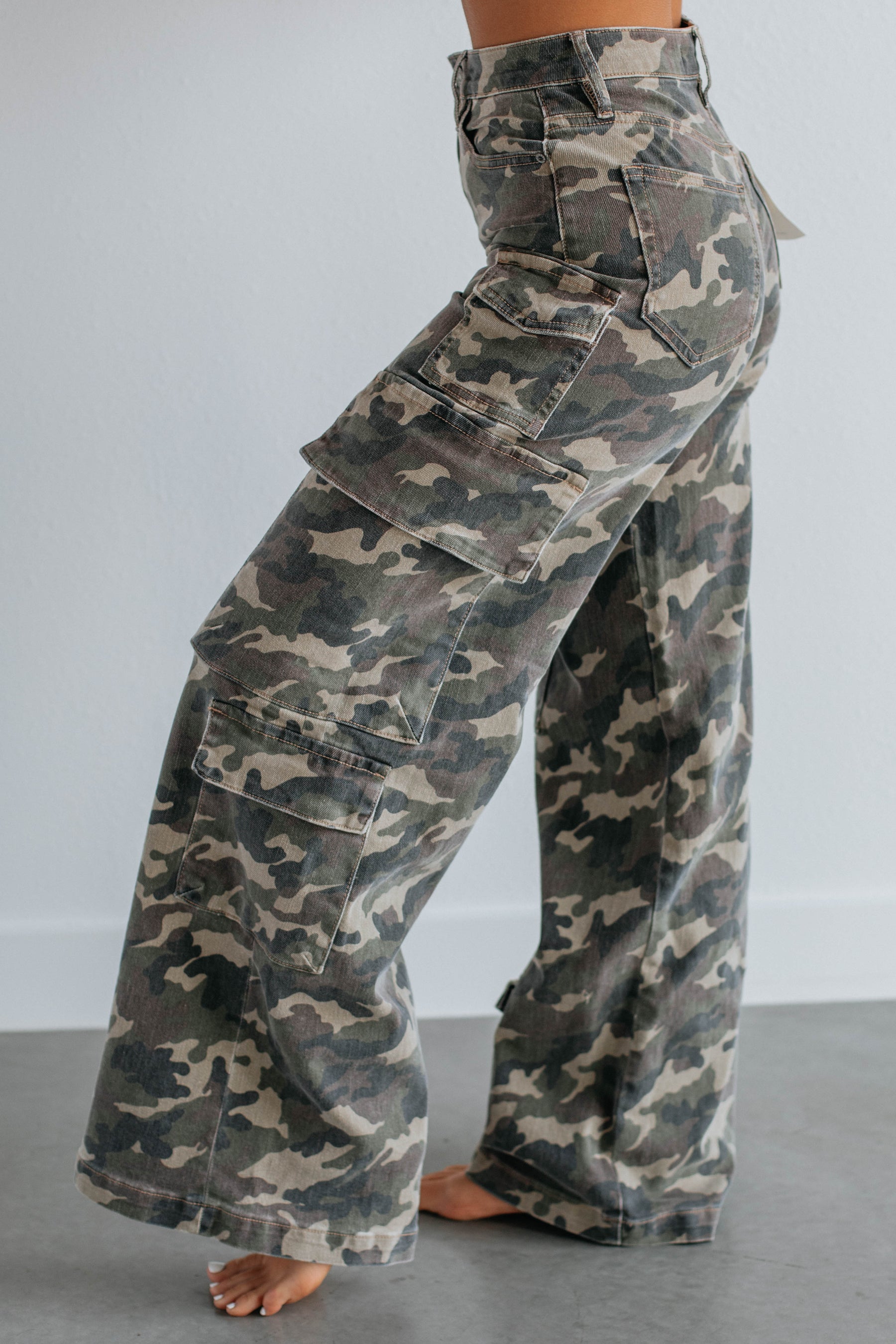 Nori Hidden Cargo Jeans - Camouflage – Wild Oak Boutique