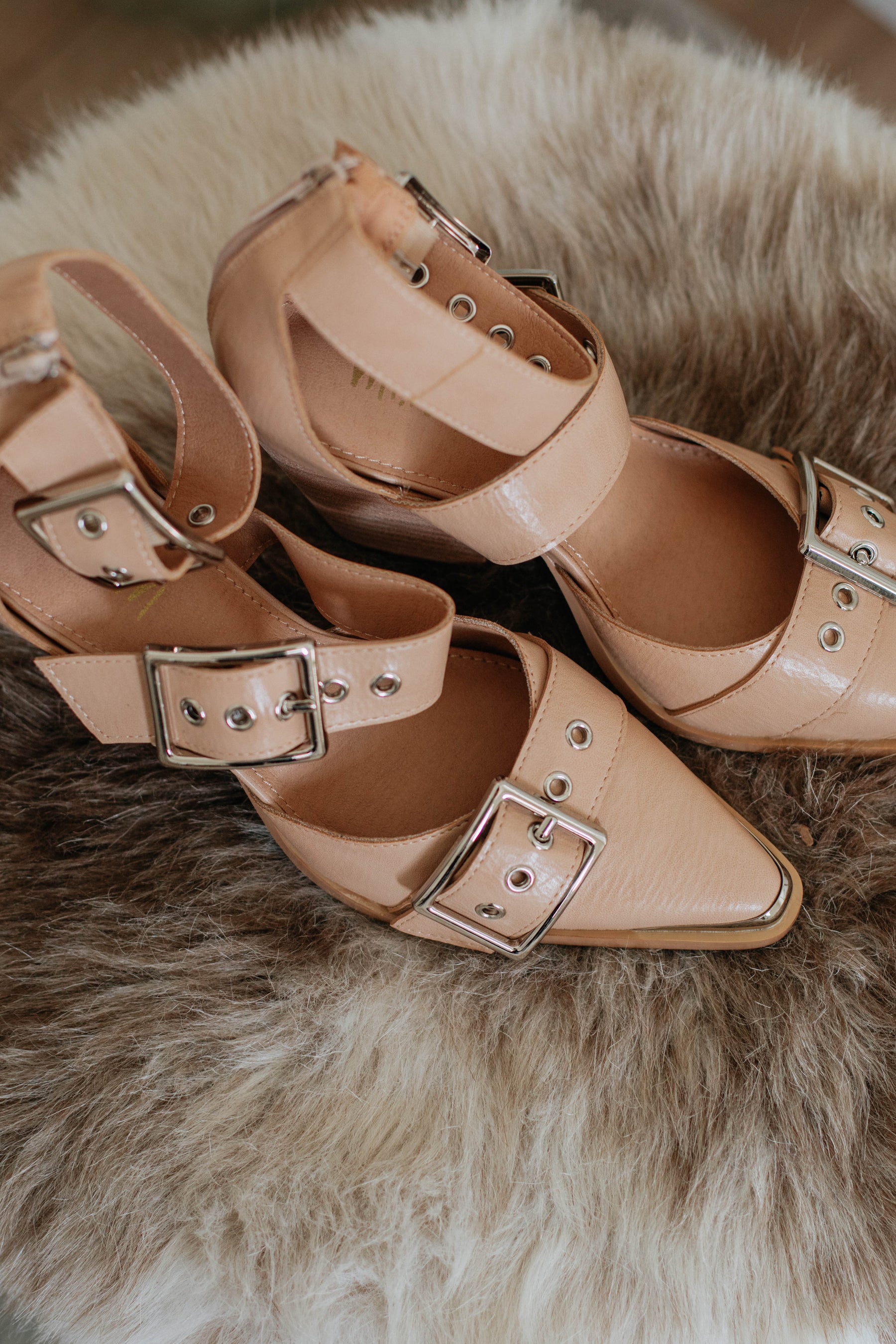 Proving My Point Heels - Beige – Wild Oak Boutique