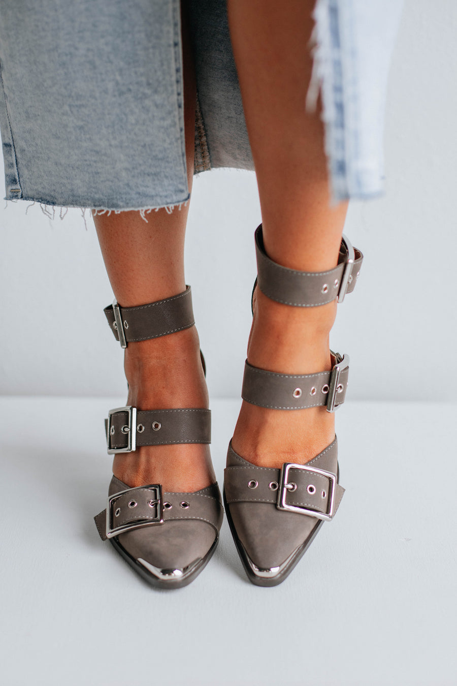 Proving My Point Heels - Charcoal – Wild Oak Boutique