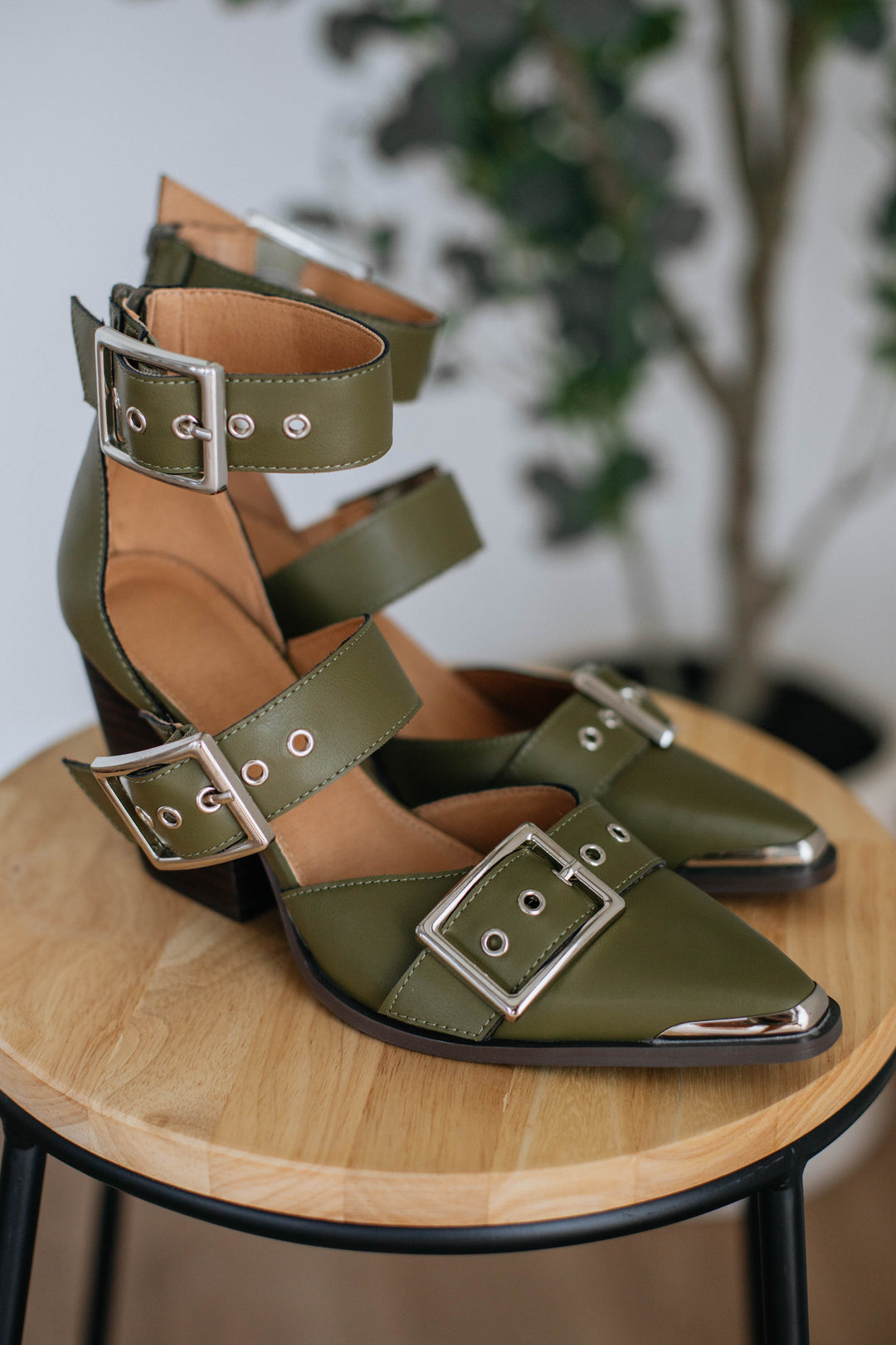 Proving My Point Heels - Olive – Wild Oak Boutique