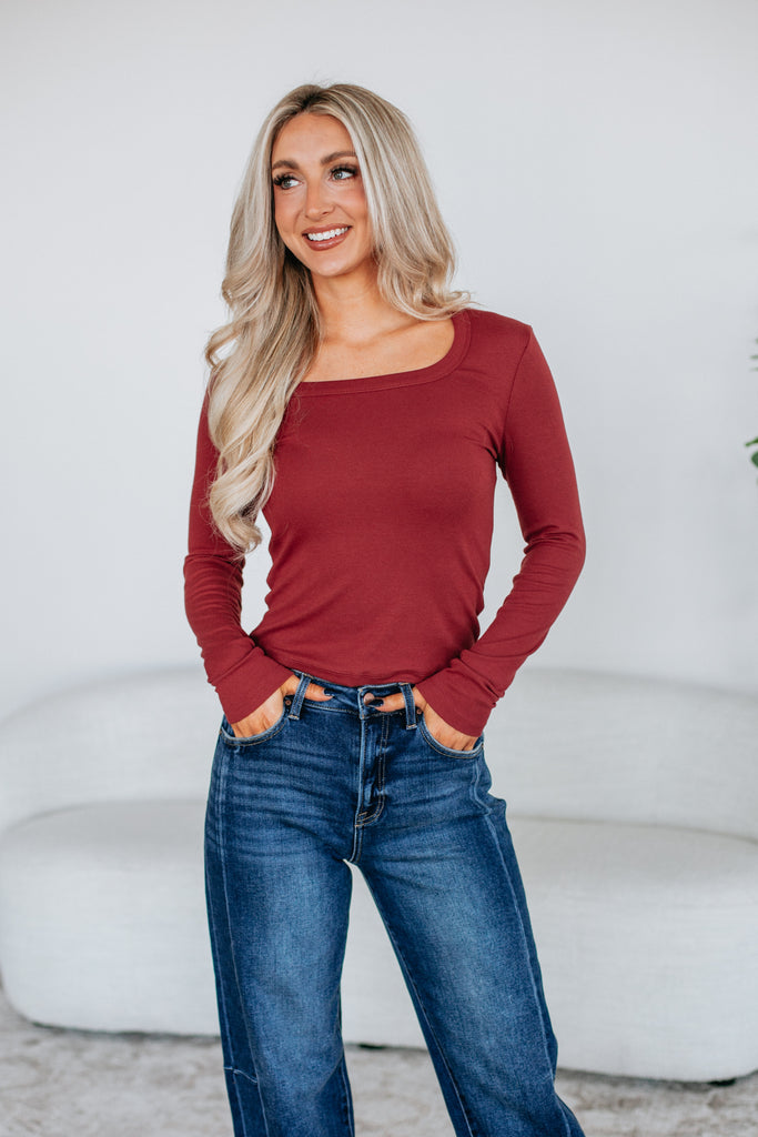 Joya Basic Top - Cranberry – Wild Oak Boutique